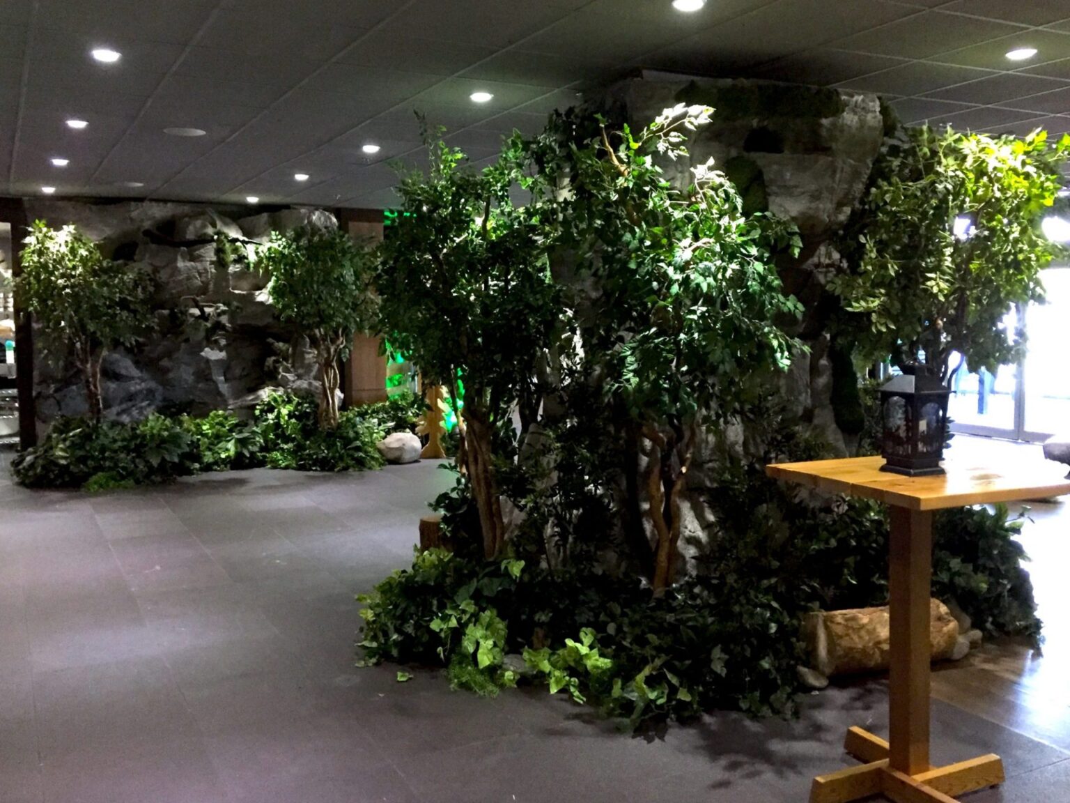 West Coast Vignette Display // Vancouver Corporate Events - Greenscape ...