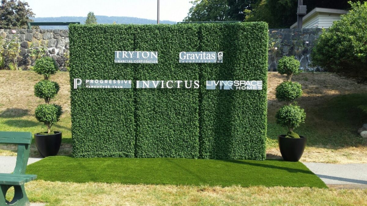 Boxwood Hedge Backdrop with Custom Logos // Vancouver Event Design ...